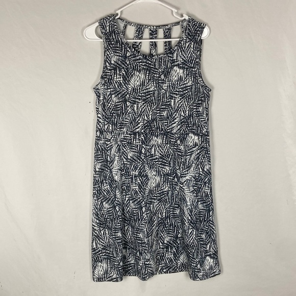 Reel Legends | Dresses | Euc Reel Legend Blackwhite Leaf Pattern Keep ...